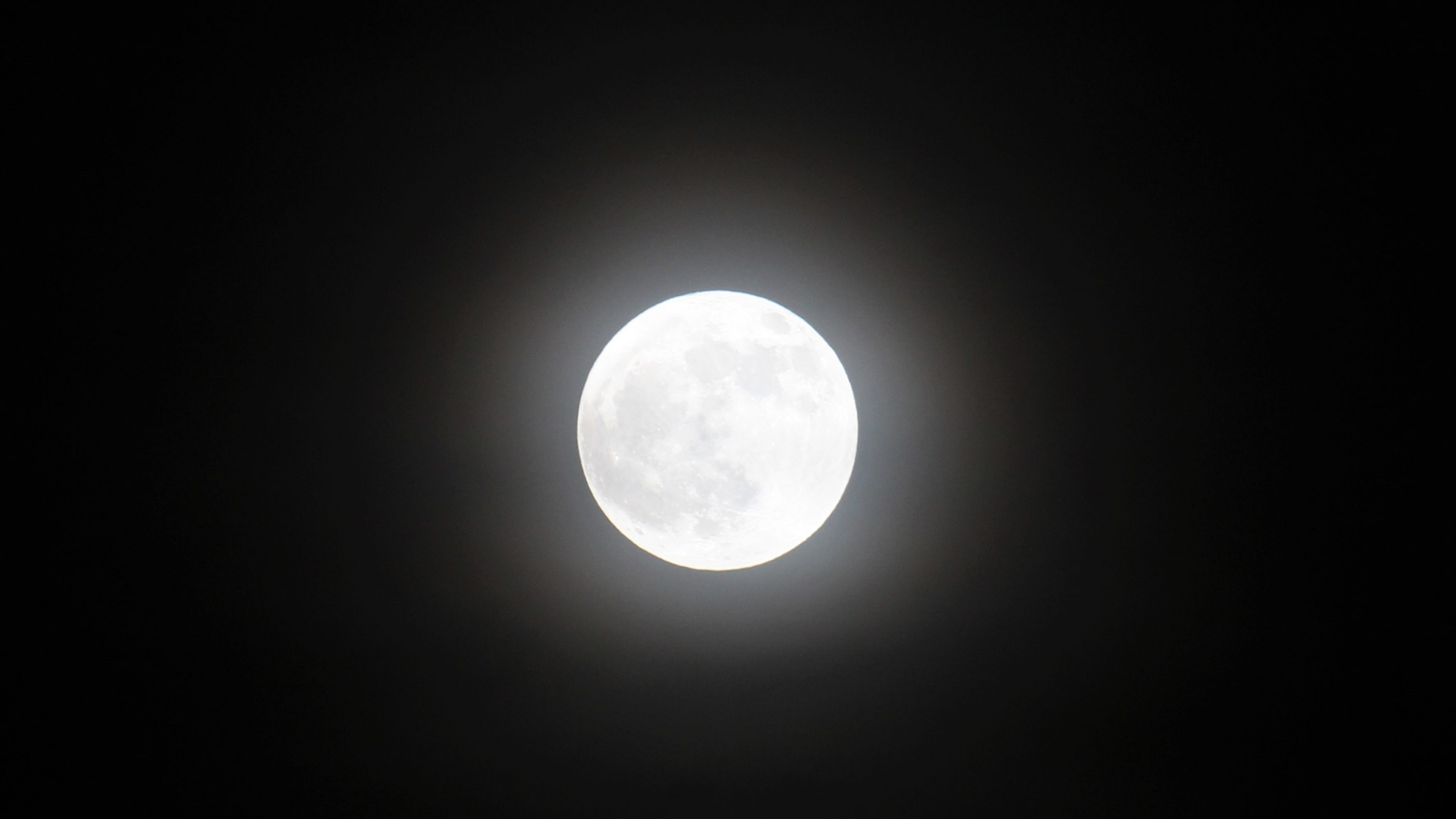 Catch the Full 'Cold Moon' Tonight! - KQ98