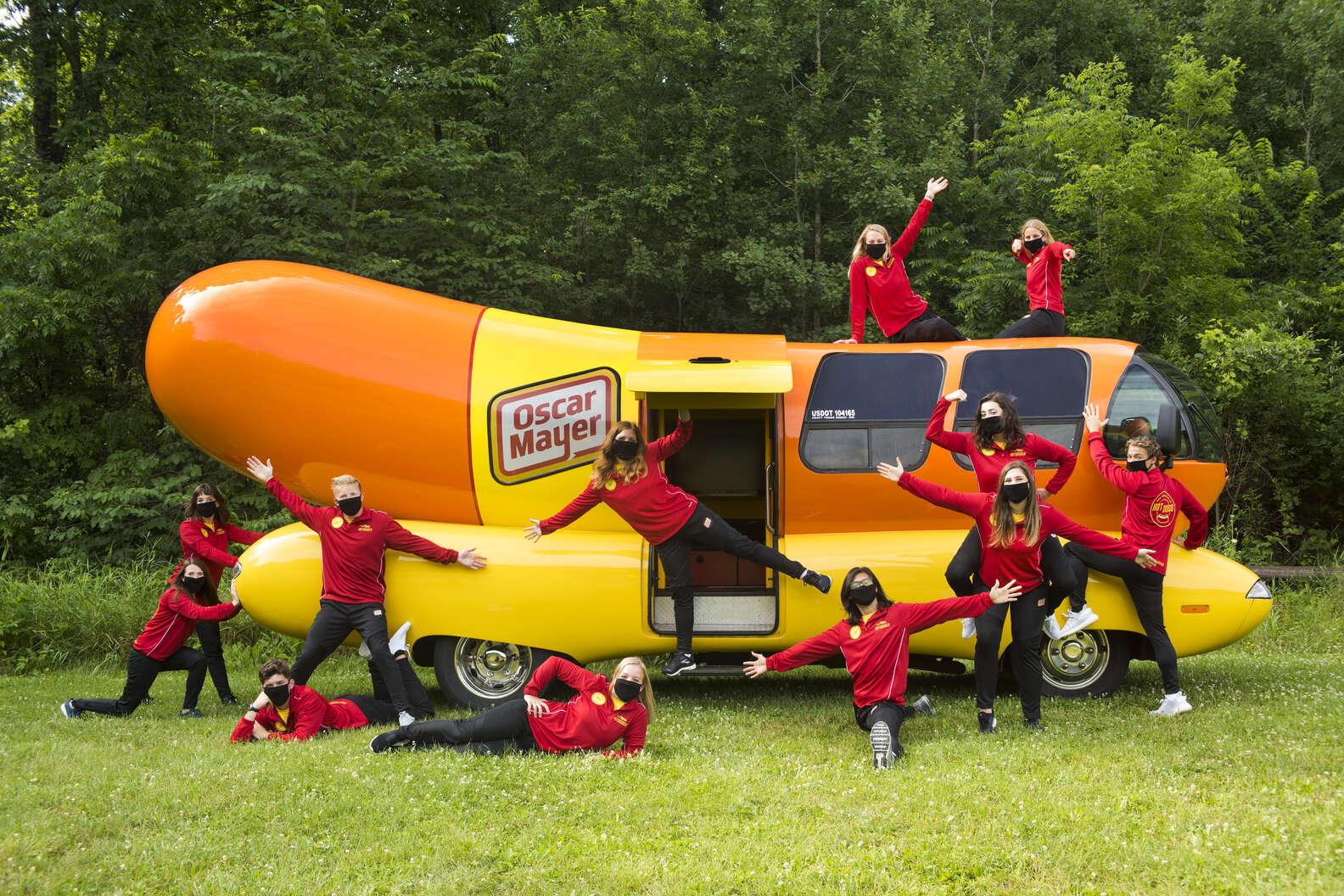 Can You Handle A Weinermobile? Drivers Needed! - KQ98