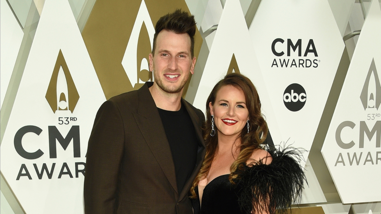 Russell Dickerson's, true love story, 'Home Sweet' video is giving us ...