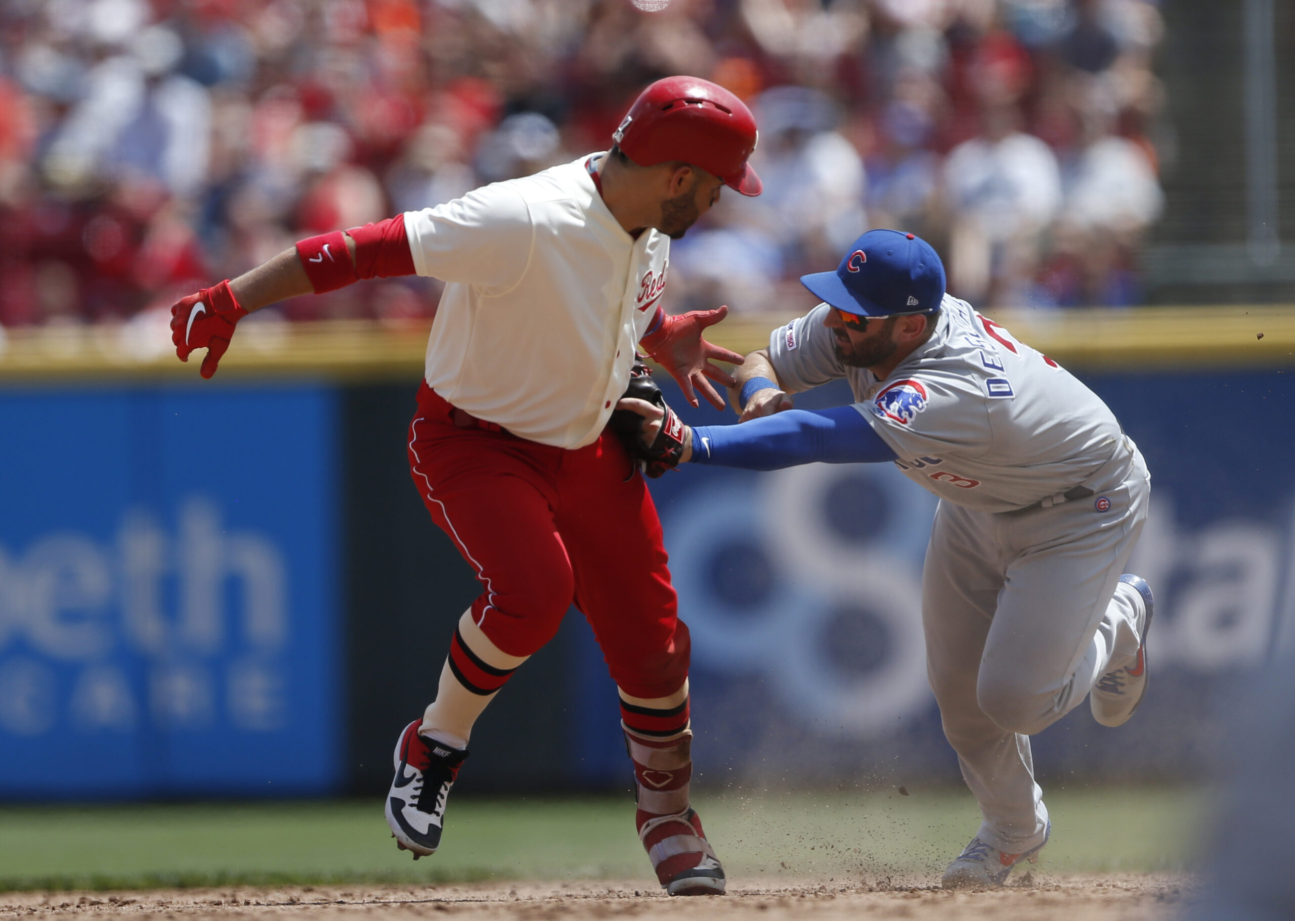COLLEGE PITCHER MAKES FOOTBALL TACKLE ON HOME RUN HIT - KQ98