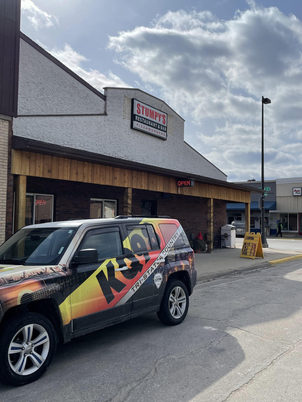 Small Town Eats: Stumpy's Restaurant & Bar in Rushford, MN - KQ98