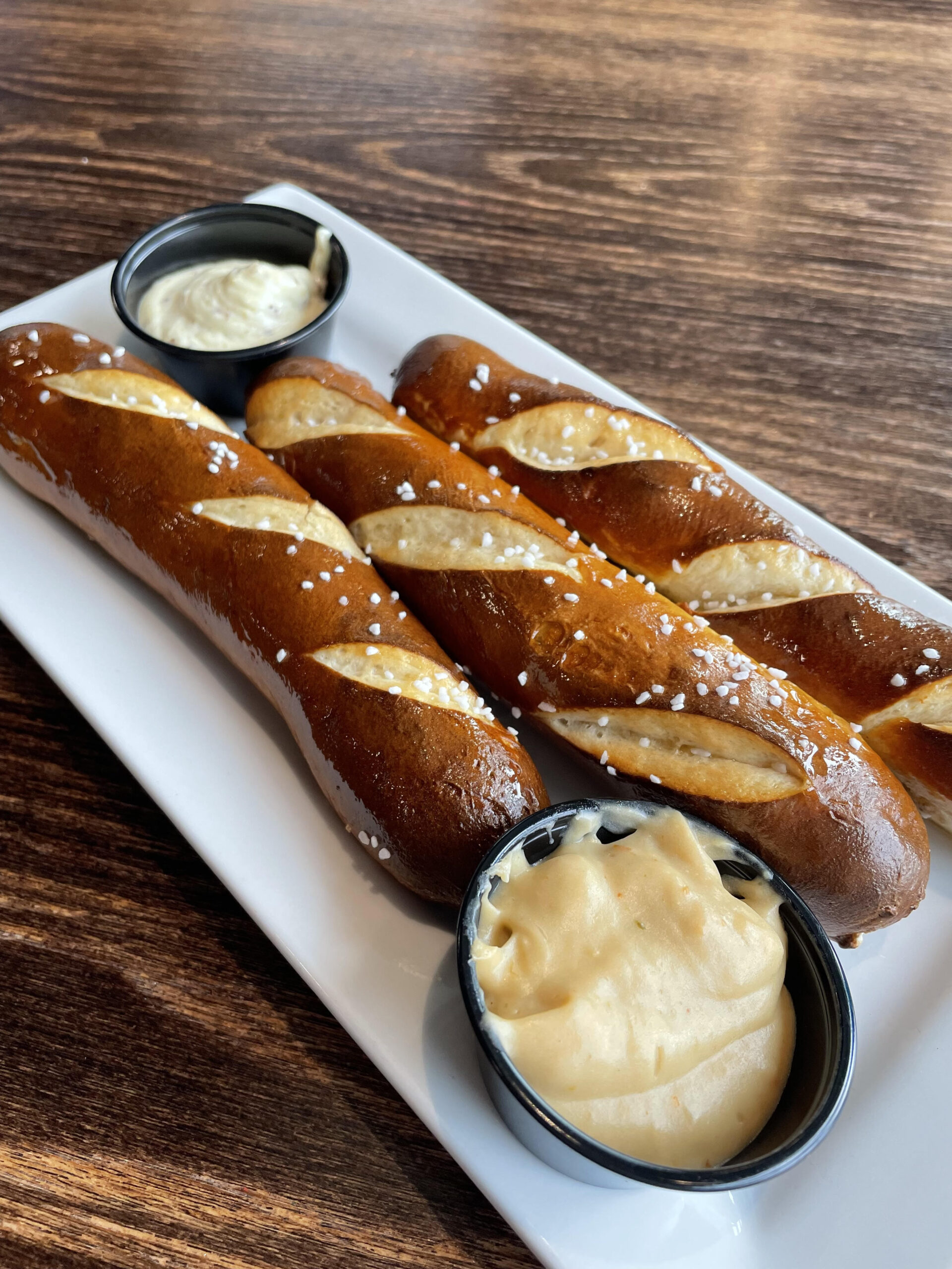 Small Town Eats: Swing Bridge Pub in La Crescent, MN - KQ98