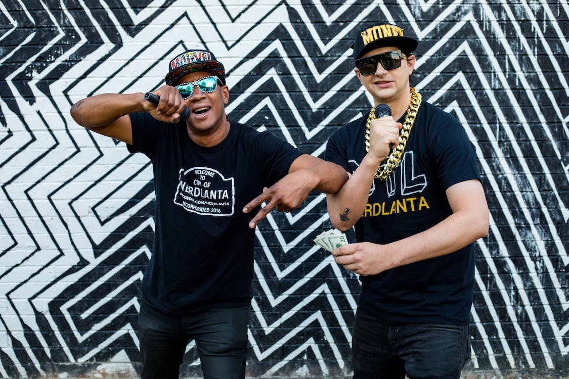 UTAH SENATOR TRIES RAPPING HER WAY TO A WIN - KQ98